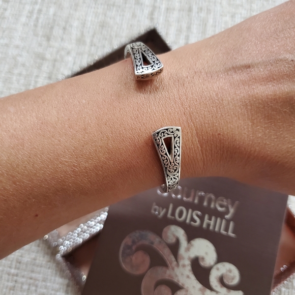 Great Description About Lois Hill Bracelets